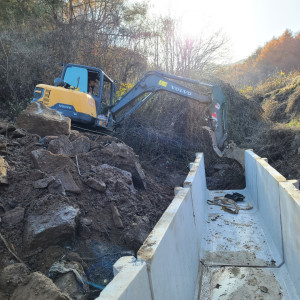 주식회사 강우건설 - 김천 포크레인 덤프트럭 전문업체